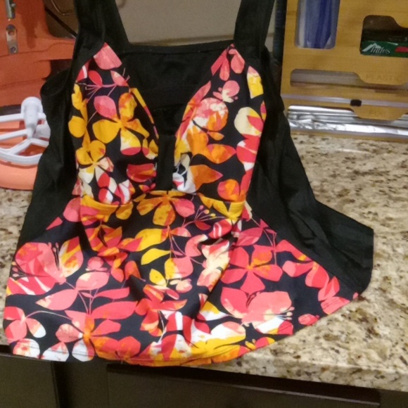Delta Burke | Swim | Tankini Top | Poshmark